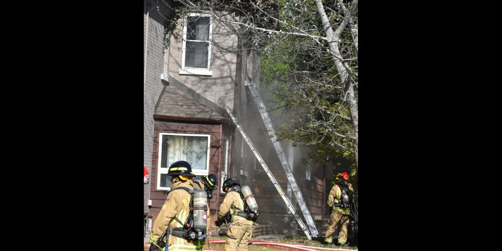 Barrie Firefighters Knock Down Blaze On Wellington Street