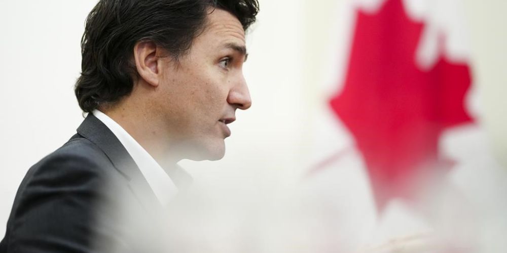 In Christmas message, Trudeau urges Canadians to find strength in ...
