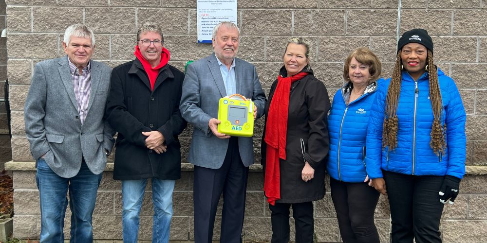 Innisfil celebrates newest outdoor AED placement
