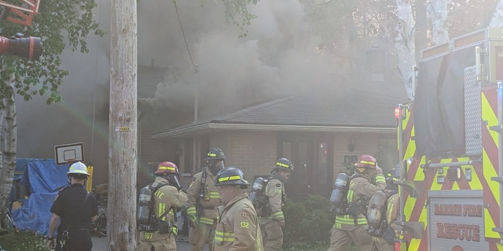 Barrie fire credits two young people alerting mom and daughter to fire ...