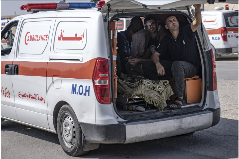 Gaza crossing opens for foreign passport holders and wounded as Israeli ...