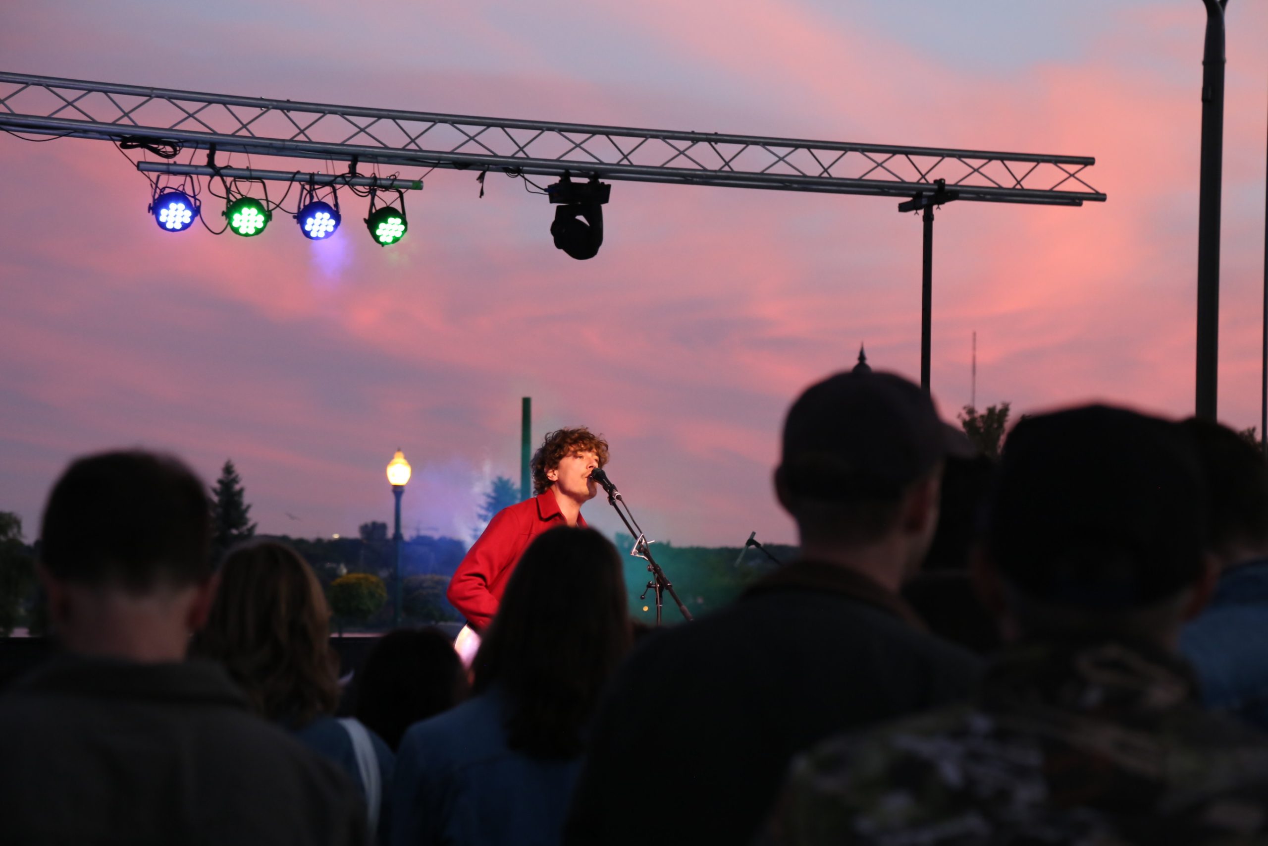 VIDEO: Troubadour Festival revs up Downtown Barrie with good tunes ...