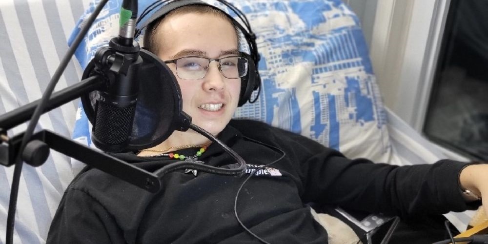 'Live your life,' says Barrie teen with terminal cancer | Barrie 360