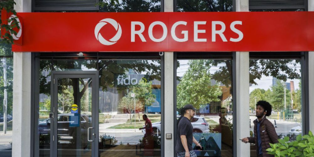 Small businesses lost thousands of dollars from Rogers outage: CFIB