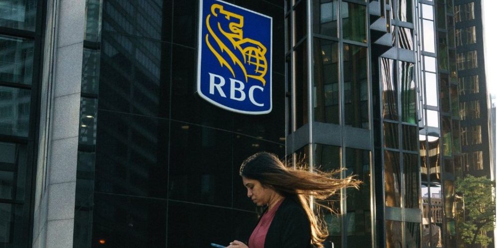 Self-employment pulls back as younger Canadians shy away from ...