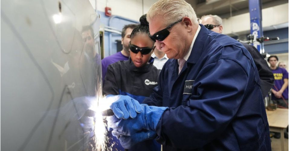 Ontario introduces sped-up apprenticeship path for high school students