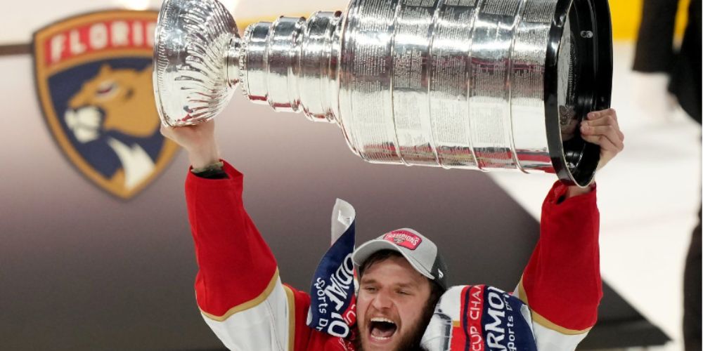 Panthers win first Stanley Cup with 2-1 Game 7 win over Oilers