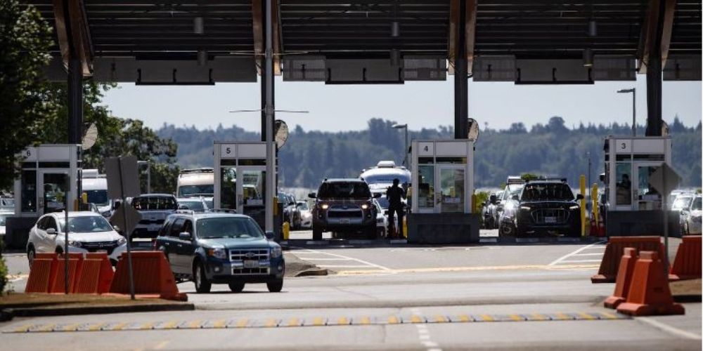 A CBSA strike could soon snarl border traffic. Here’s what you need to know