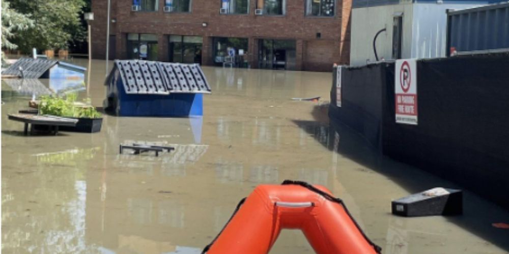 More than 100 residents evacuated from Mississauga, Ont., nursing home ...