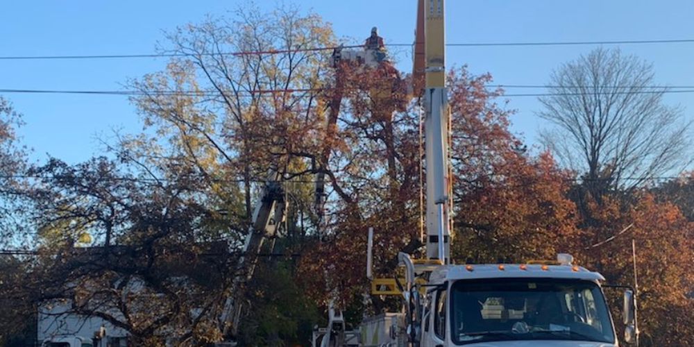 Driver charged with impaired after striking hydro pole: Barrie police
