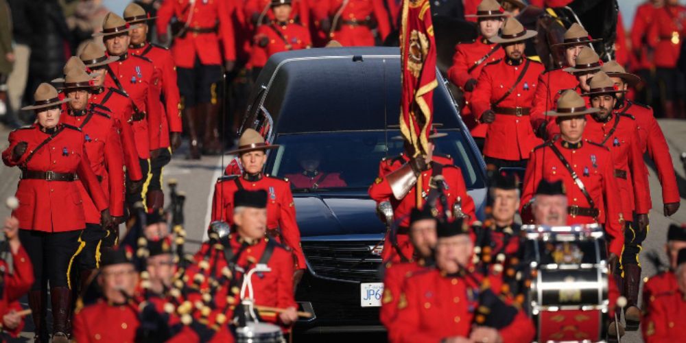 A sea of red serge as thousands of officers honour B.C. Mountie Const ...