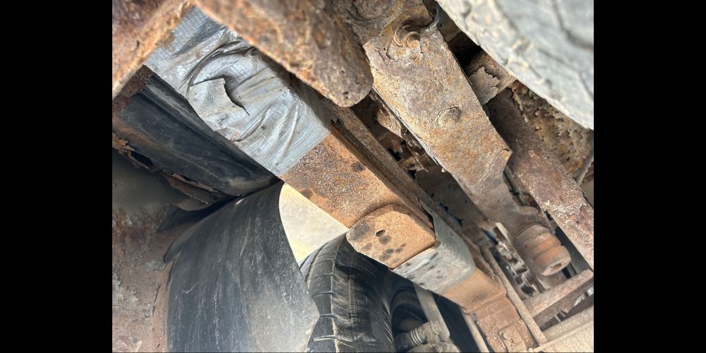 Missing lug nuts, duct-taped vehicle parts; Wasaga Beach driver charged