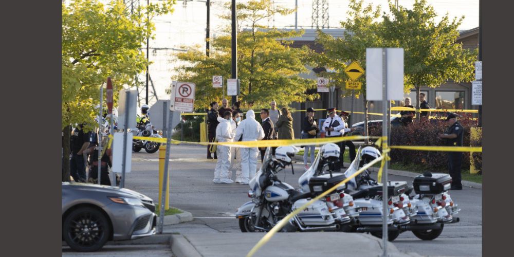 Toronto officer killed in 'ambush' attack identified as 22-year veteran ...