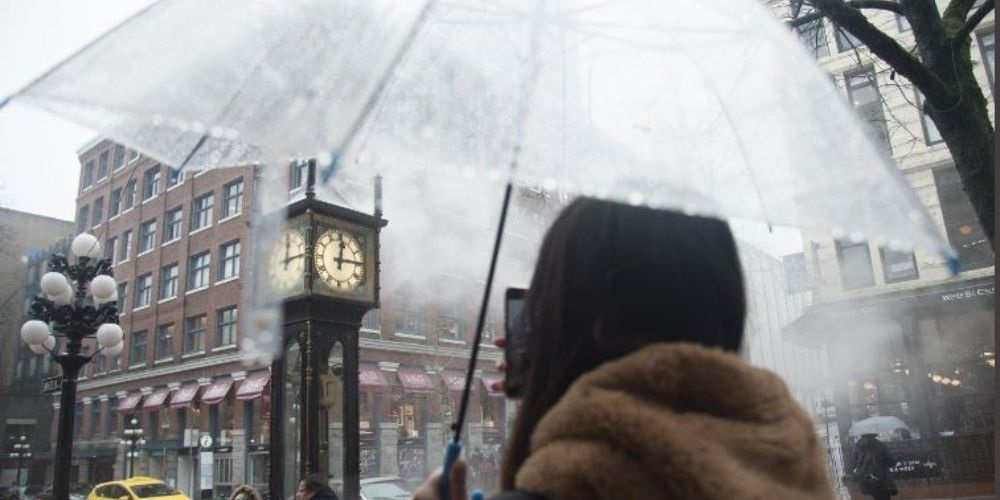 Time changes persist despite experts' consensus to end daylight time ...