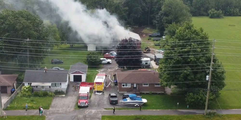 Firefighters respond to fire at shop behind home in Innisfil