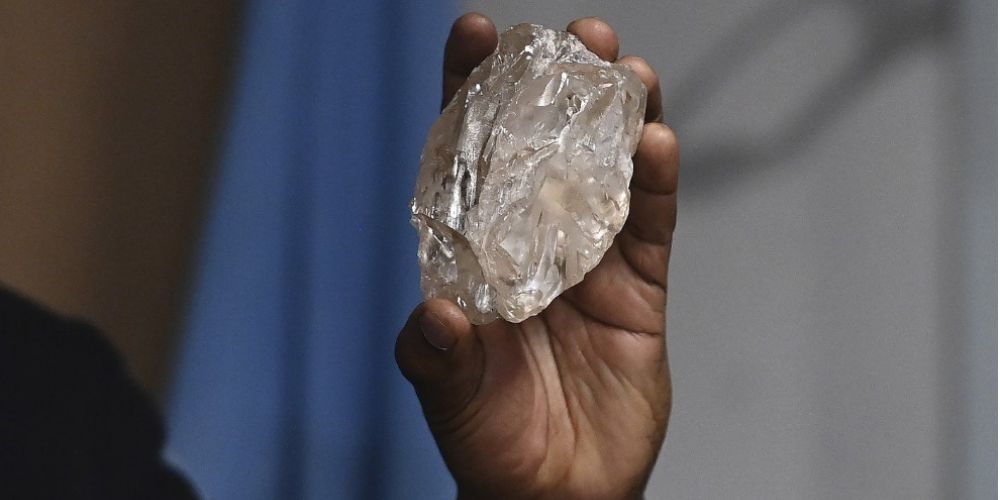The biggest diamond in over a century is found in Botswana - a whopping ...