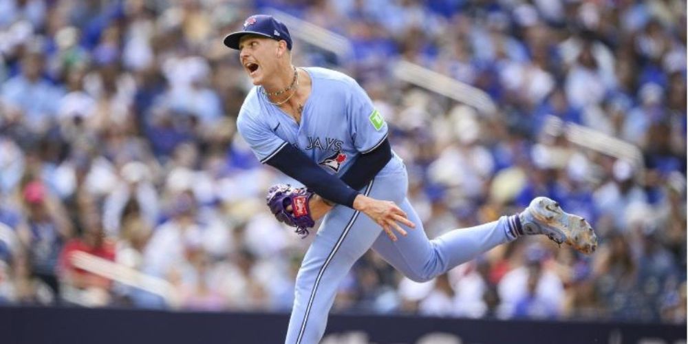 Francis loses no-hitter bid late, helps lead Blue Jays to 3-1 victory ...