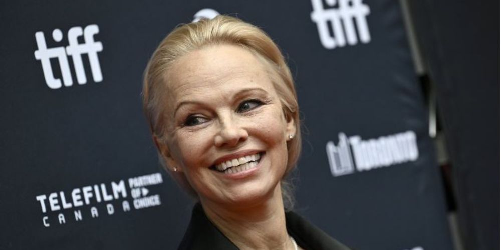 Pamela Anderson takes a bow at TIFF for 'The Last Showgirl'