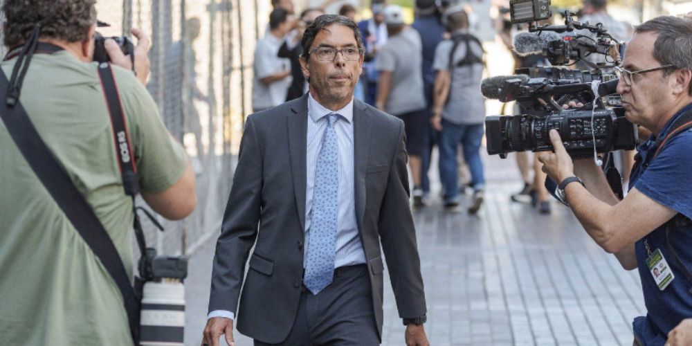 (Update) Doctor who helped supply Matthew Perry ketamine pleads guilty ...