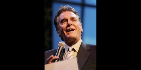 Chuck Woolery, smooth-talking game show host of 'Love Connection' and ...