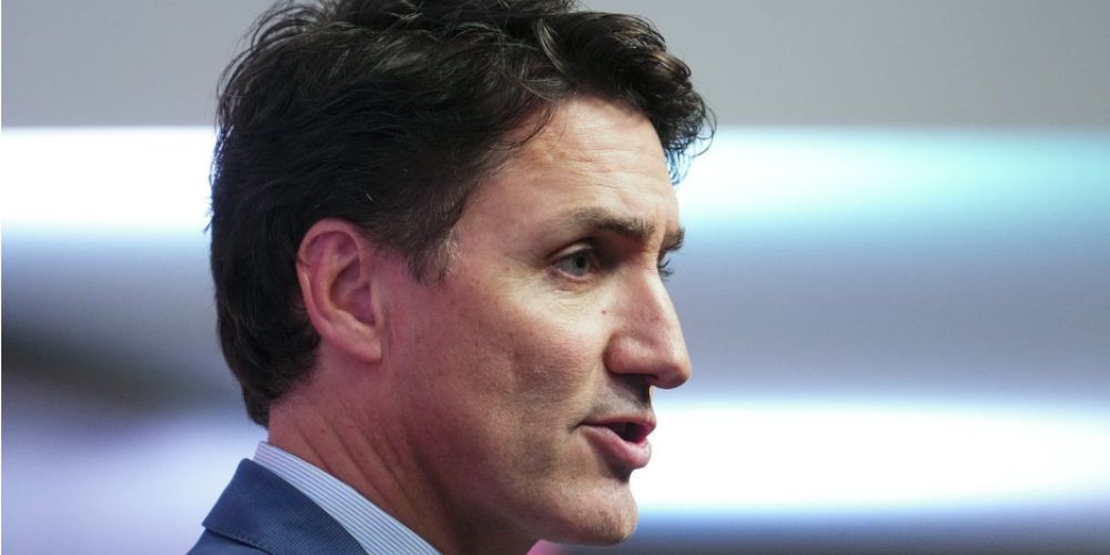 Liberal caucus to meet Wednesday as calls mount for Trudeau to resign