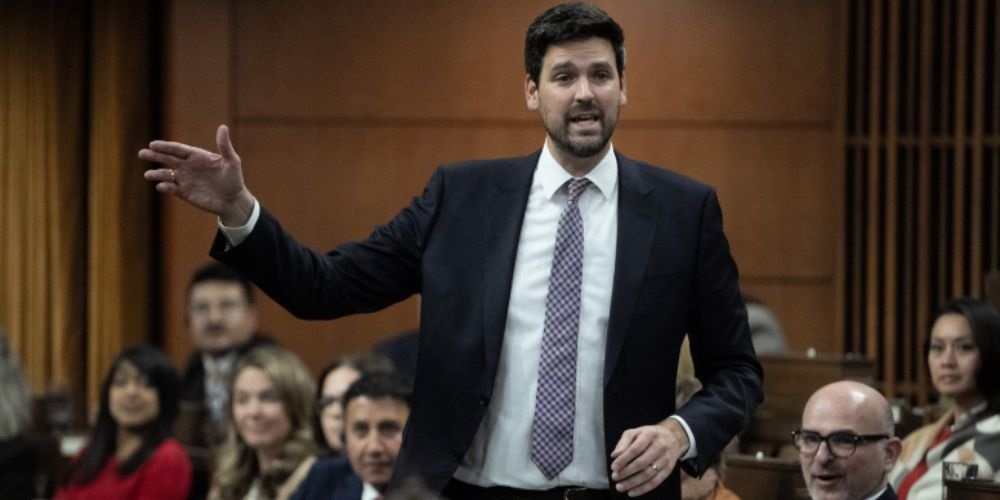 Liberal Housing Minister Sean Fraser says he won't seek re-election ...