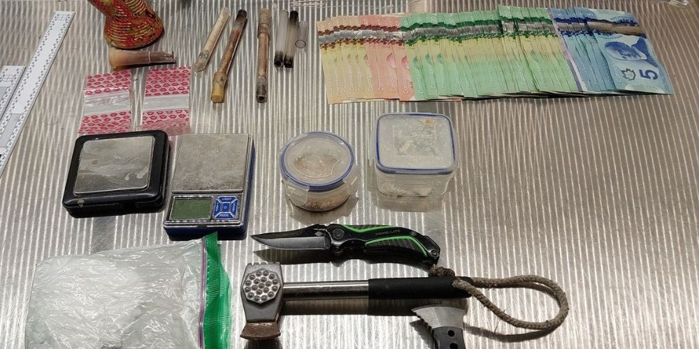 Two Orillia residents face drug and weapons charges | Barrie 360