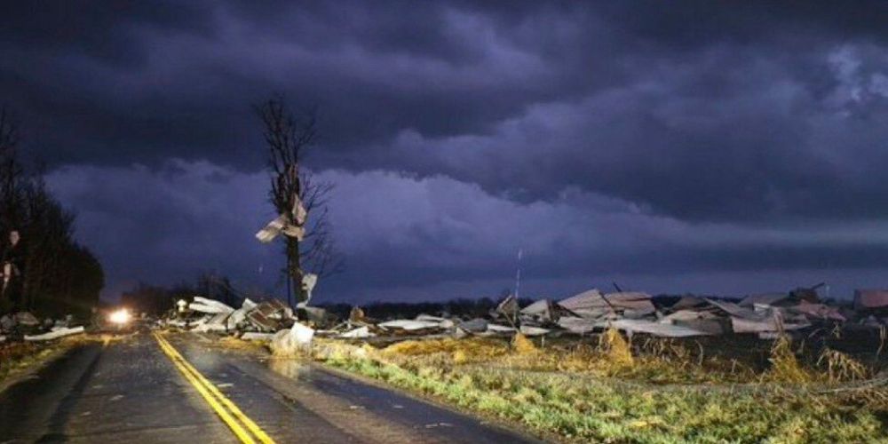 (Updated) Tornadoes, wildfires and blinding dust sweep across U.S. as ...