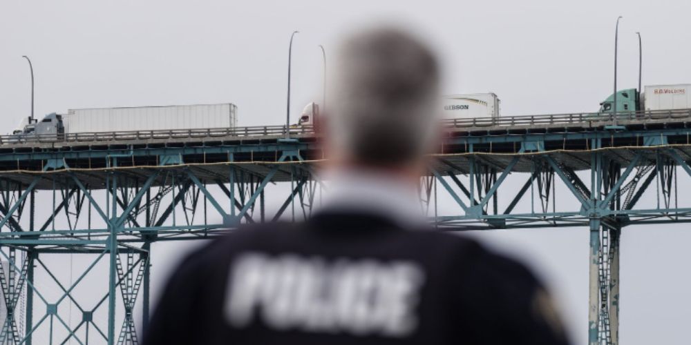 So Donald Trump wants more border security? Here's how the RCMP is ...