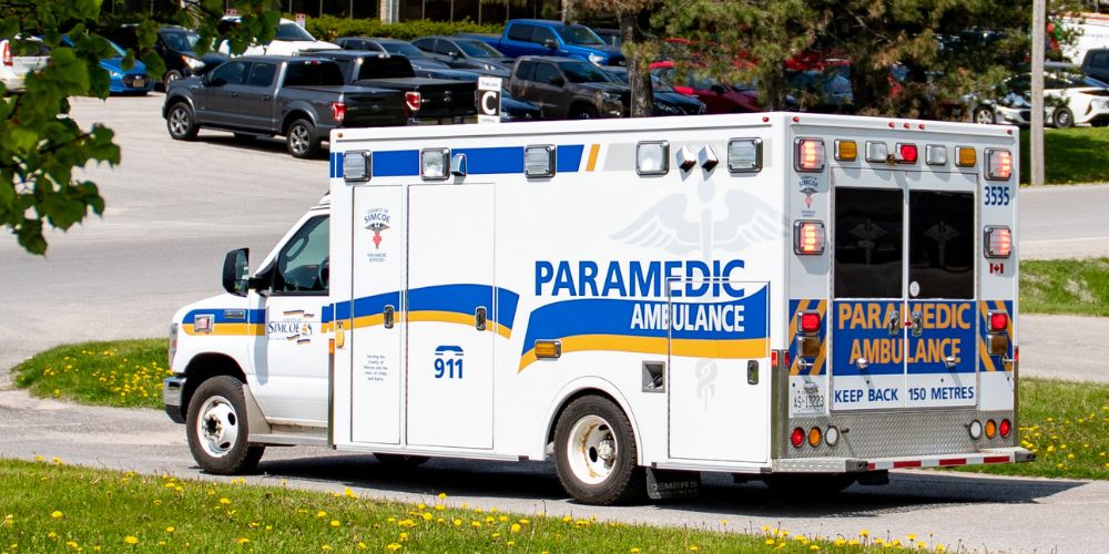 County of Simcoe paramedics get aid from outside region in wake of ice ...