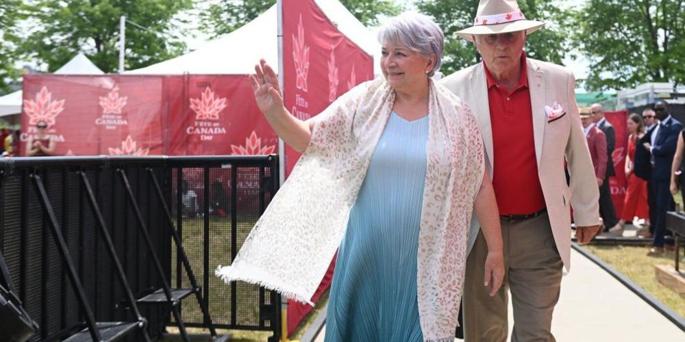 Gov. Gen. Simon 'deeply committed' to French training as criticism ...