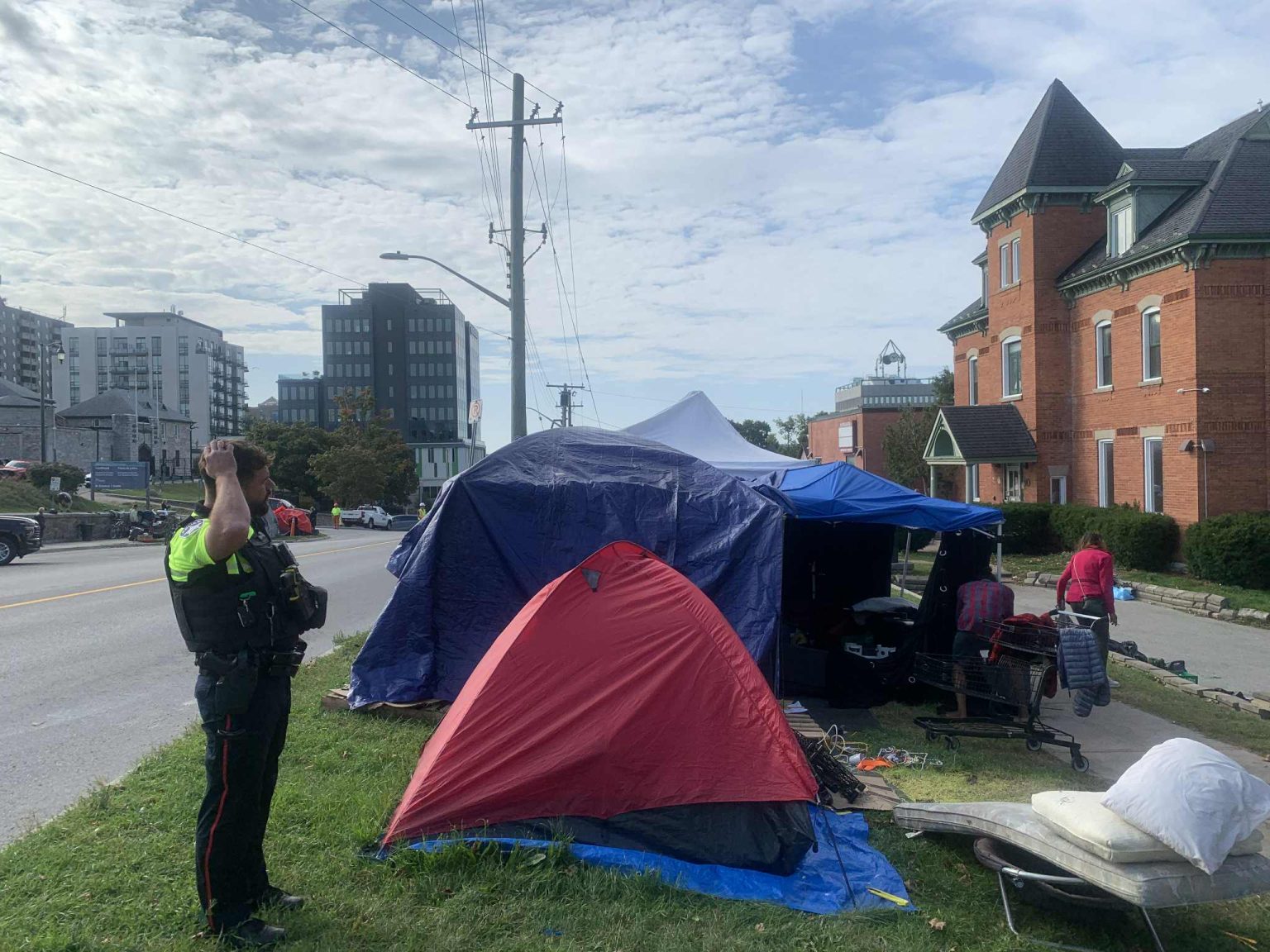 Tents being dismantled on Mulcaster Street in Barrie