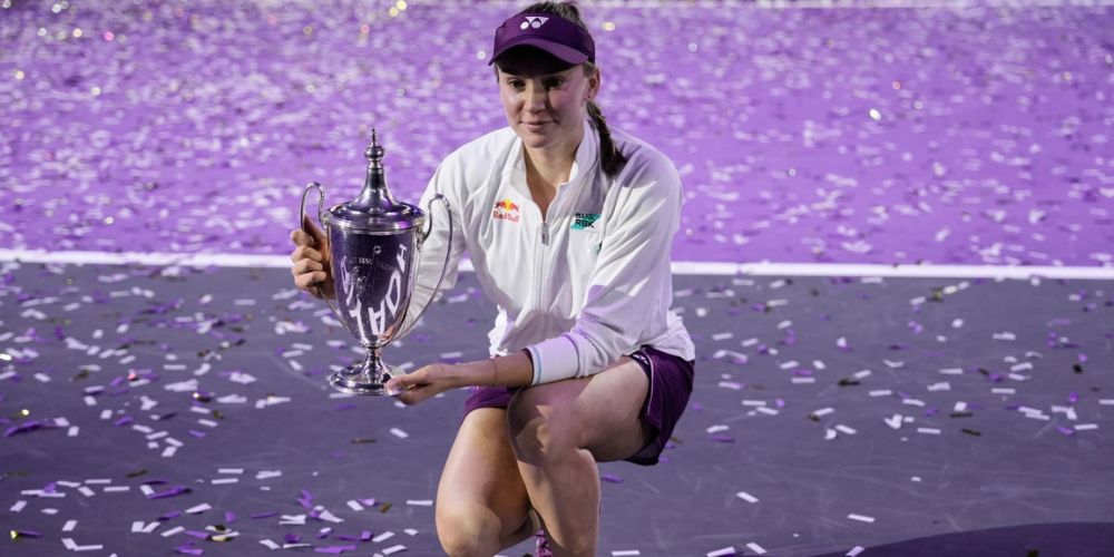 Rybakina beats No. 1-ranked Sabalenka to win WTA Finals
