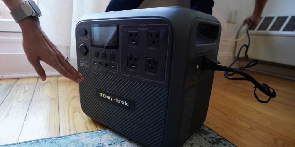 Air conditioning battery program for renters could help cities manage ...